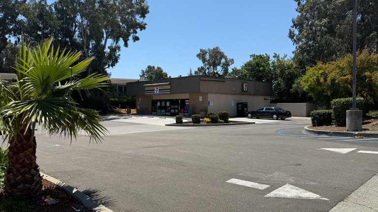 7-Eleven Convenience Store with Type-21 ABC License | For Sale in ...